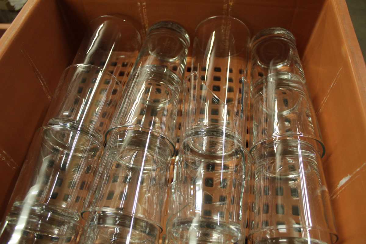 Lot 133 - 3 stacking crates containing a total of